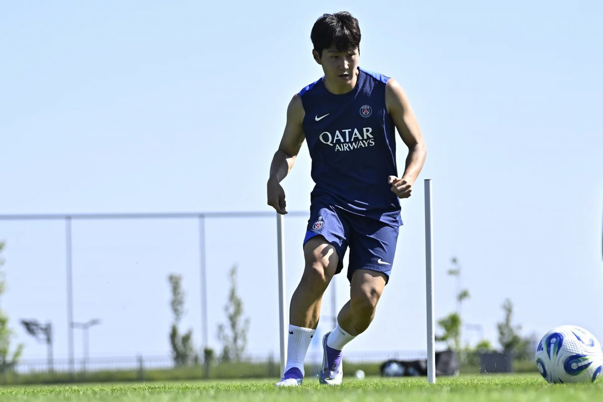 ‘트로피 DNA’ PSG 이강인, ‘손흥민 없는’ 토트넘과 UEFA 슈퍼컵에서도 그대로?…이적시장 마지막 쇼케이스→ 14일 우디네를 주목해