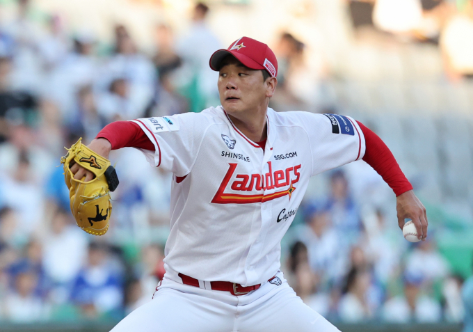 '영원한 에이스' 김광현, SSG 3위 이끌까… '후배' 오원석과 재대결