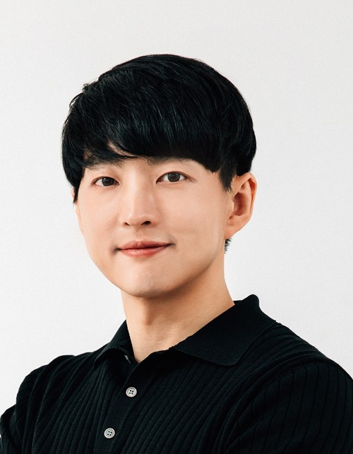 여성 첫 KF-21 비행·K뷰티 확장 이끈 혁신가