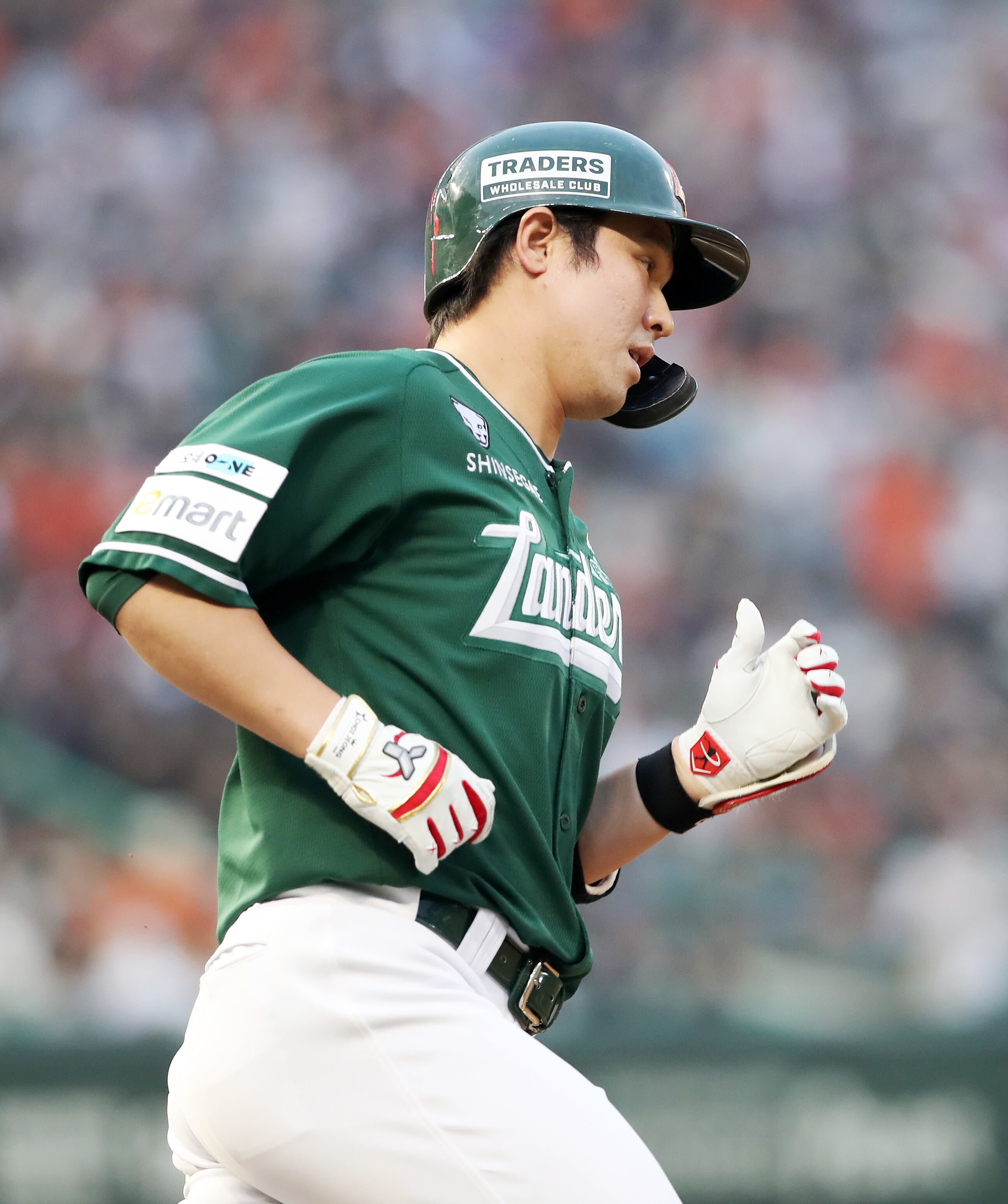 최정 사상 첫 ‘1500득점’ SSG, KT 꺾고 3위 도약