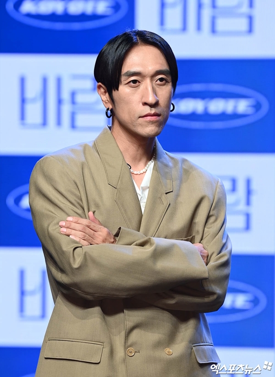 빽가, 44세 나이에 '퇴행성 관절염' 진단…"주사 맞고 있다" (라디오쇼)