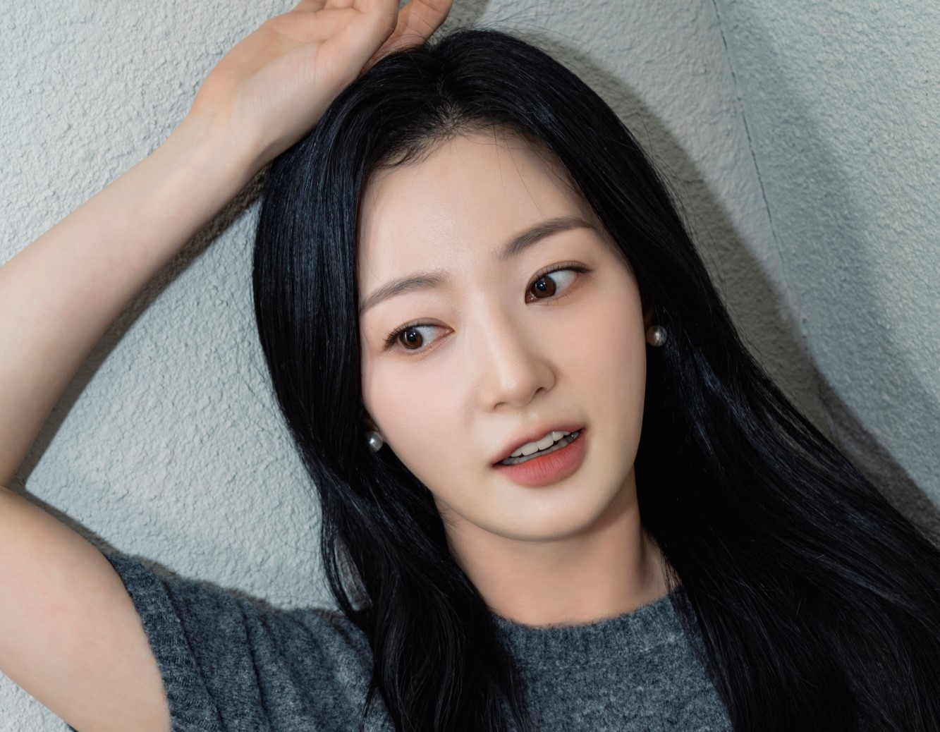 Song Ha-yoon accuser declines compensation offer, demands actor's ...
