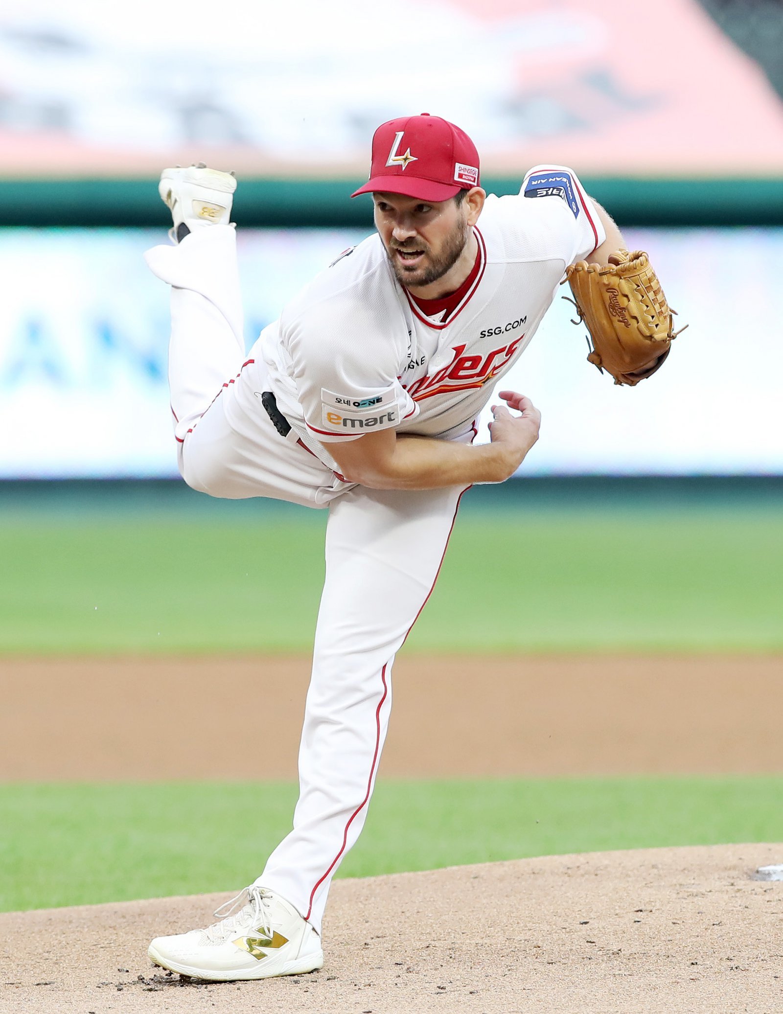 앤더슨, KBO 역대 최소 이닝 200탈삼진 신기록…그러나 6연패 탈출 KIA 미소, 위즈덤 생일 자축 타점