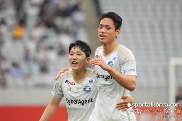 "이게 축구야?" 대한민국 국가대표 공격수 향한 직격탄...JFA, 레프리 브리핑 "VAR의 적용 기준과 개입 시점, 판단 내용 등 팬들도 이해할 수 있어야"