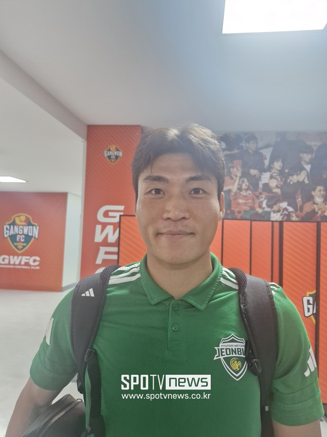 "국대 경쟁자 카스트로프 검색해 봤고, 좋은 선수인 것 같아요" 홍명보호 선의의 경쟁 다짐한 박진섭 "친해져 보겠다"