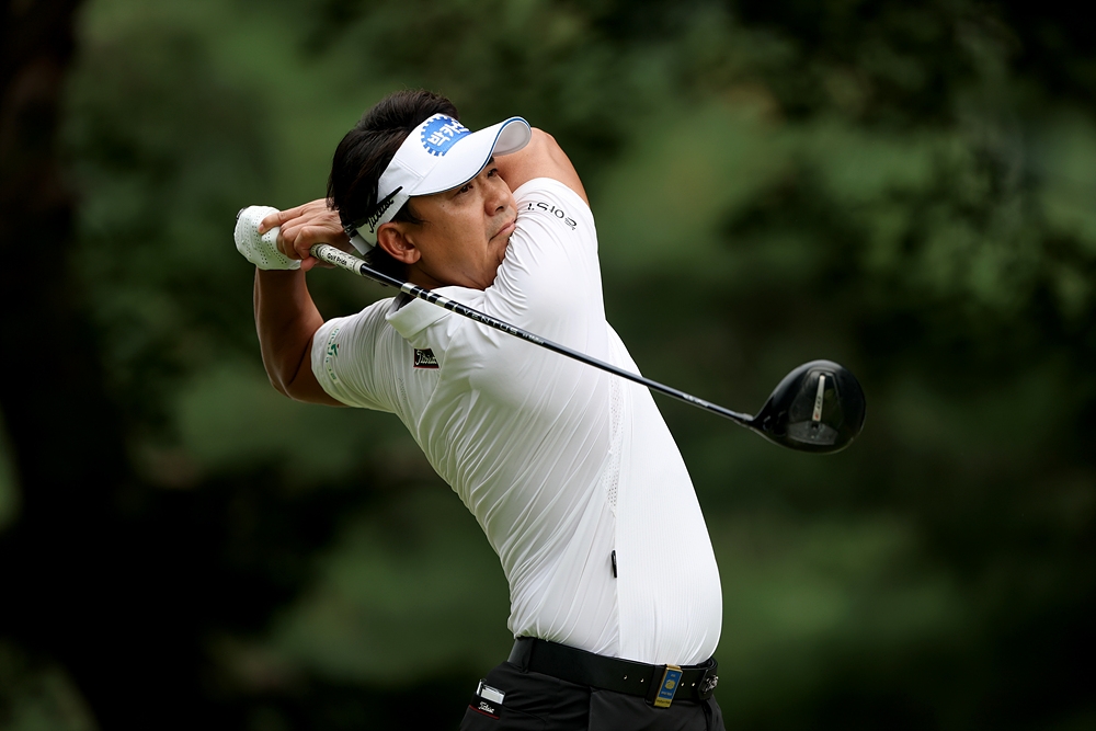 KPGA 최다상금 박상현, 연이틀 맹타…"휴식이 보약"