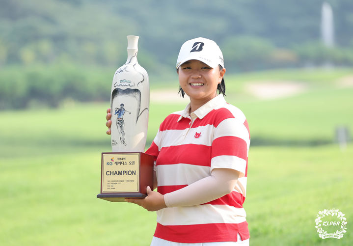 KLPGA 첫 우승 신다인, 여자골프 세계랭킹 205계단 껑충