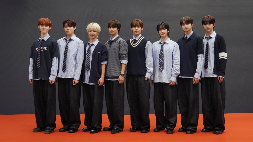 ‘비 마이 보이즈’ 아이돌그룹 YUHZ(유어즈), 공식석상서 첫선…성공적 데뷔 신호탄