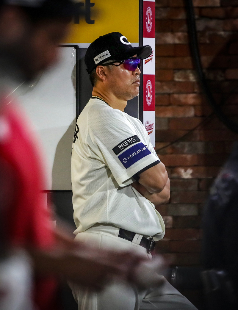 "팬 여러분께 보답하겠다" 이숭용 SSG 감독, 2+1년 최대 18억원 재계약…2028년 청라돔까지 간다 [공식발표]