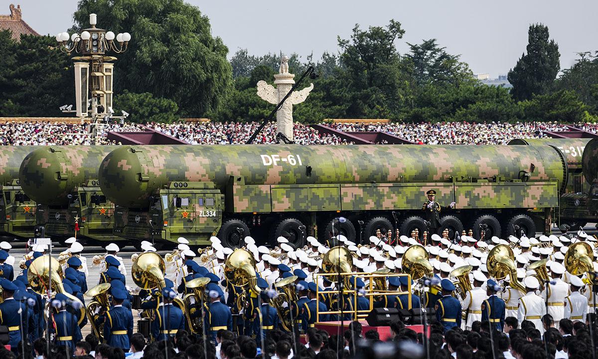 ‘전 세계 사정권’ DF-61… 초대형 무인잠수정도 첫선 [中 전승절]