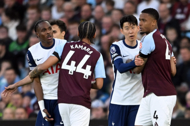 "이럴려고 1호 영입했나" '730억' UCL 엔트리 제외 '大충격', '포스트 손흥민' 꿈→텔의 눈물…'뉴페이스' 日 CB, 존재감 제로