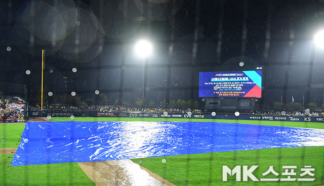 우천으로 취소된 4일 광주 KIA-SSG전, 10월 재편성된다…대구 삼성-키움전은 25일 진행