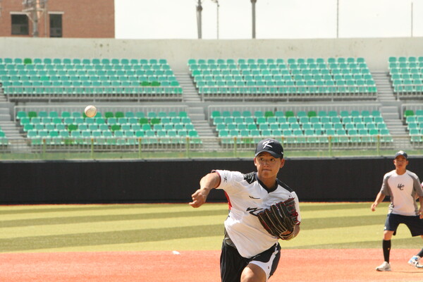 157km 특급 유망주 ML 대신 사실상 키움행, 박준현 “ML 꿈 포기 아냐, KBO서 최고 투수 되고 도전”...학폭 의혹은 정면 돌파 [스춘 드래프트 유망주①]