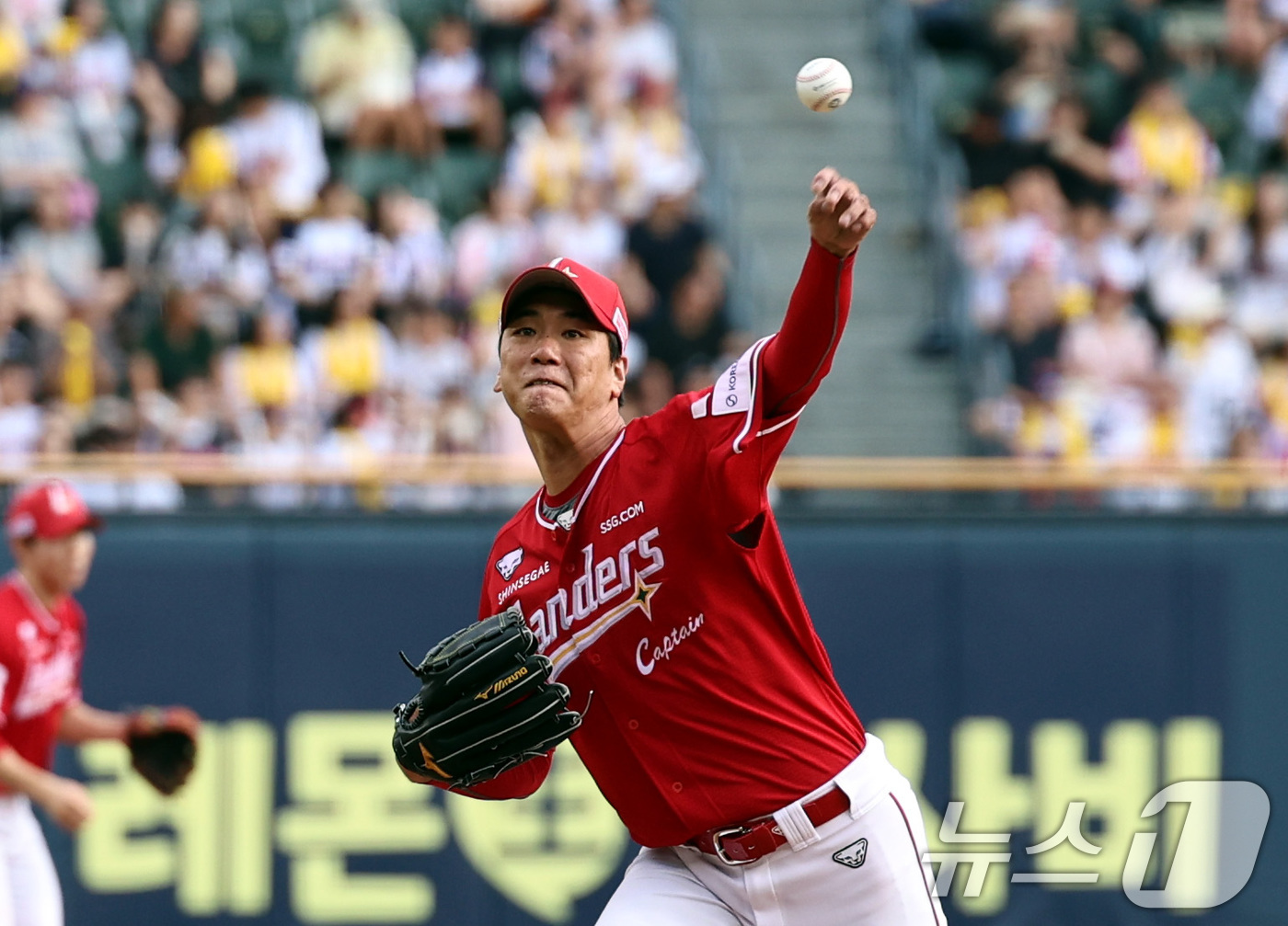 '김광현 2000K' SSG, 5연승 신바람…LG 우승 매직넘버 '12'(종합)