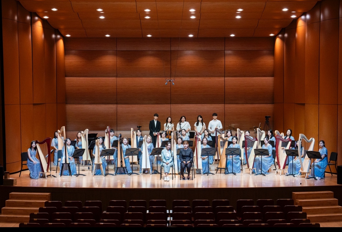 국제하프오케스트라, ‘Miracle Again’ 공연 성료…하프만으로 만든 기적의 무대