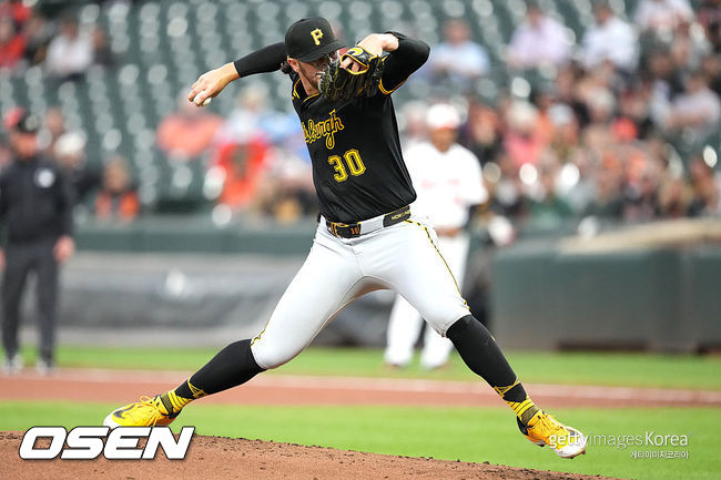 ‘158km 쾅! KKKKKKKK’ 23살 신인왕 에이스, 데뷔 첫 200K 달성→사이영상 도전 “삼진은 언제나 기분 좋아”