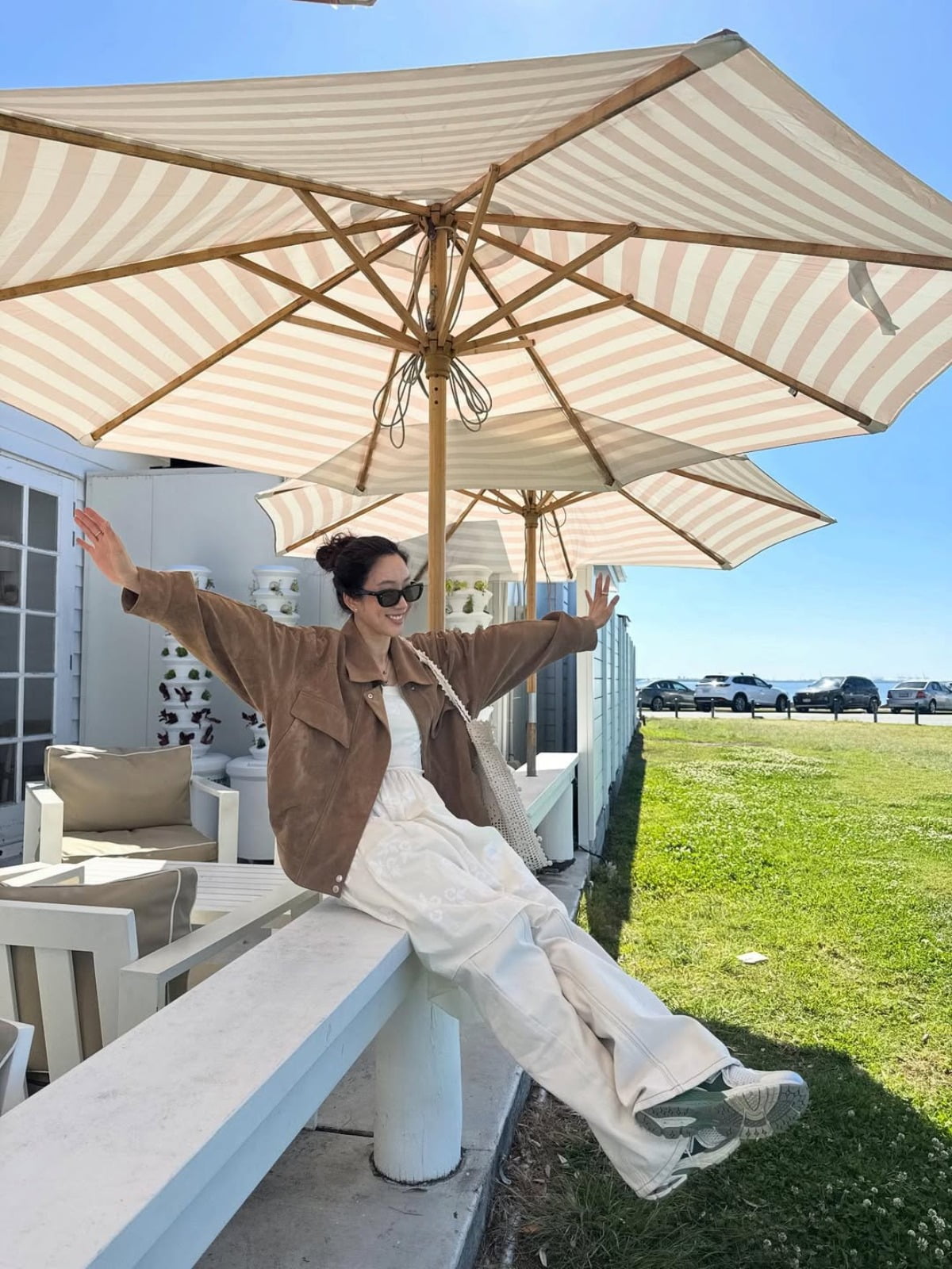 '44세' 정려원, 166cm 47kg 뼈말라 몸매 드러낸 호주 여신…모델 기럭지 실화냐