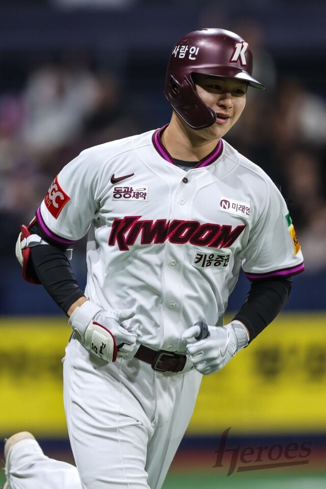 158km 문동주 8실점 강판, 한화 패배→LG 웃는다…'20안타 13점 폭발' 꼴찌팀 반란, 155일 만에 한화전 승리+12연패 탈출 [MD대전]