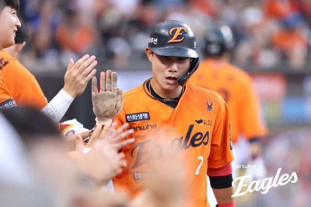 158km 문동주 8실점 강판, 한화 패배→LG 웃는다…'20안타 13점 폭발' 꼴찌팀 반란, 155일 만에 한화전 승리+12연패 탈출 [MD대전]