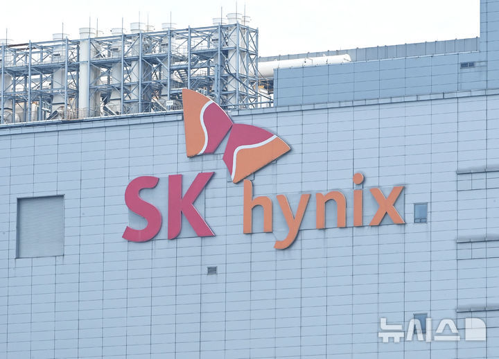 BNK證 "SK하이닉스, 단기조정에도 리레이팅…목표가 40만원"