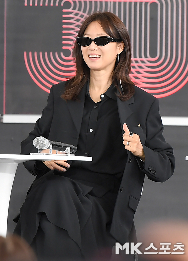 공효진 “하정우와 13년만 호흡…발전된 연기 보여주고 싶었다”(윗집사람들)[MK★BIFF현장]