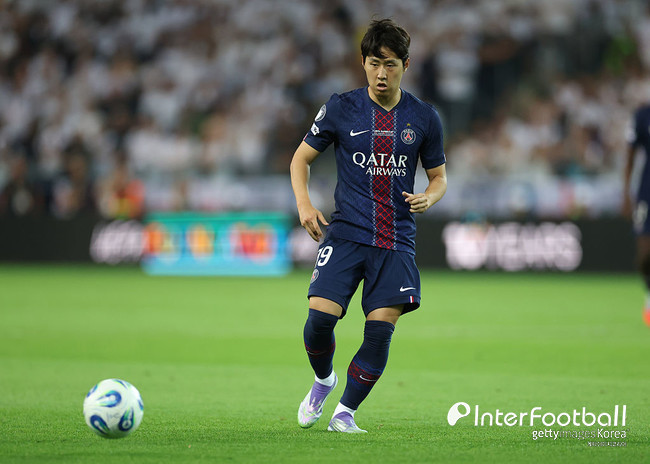 [UCL POINT] '부상 복귀자' 명운 갈렸다... '17세 FW'에 밀린 LEE, 흐비차는 '득점 폭발'