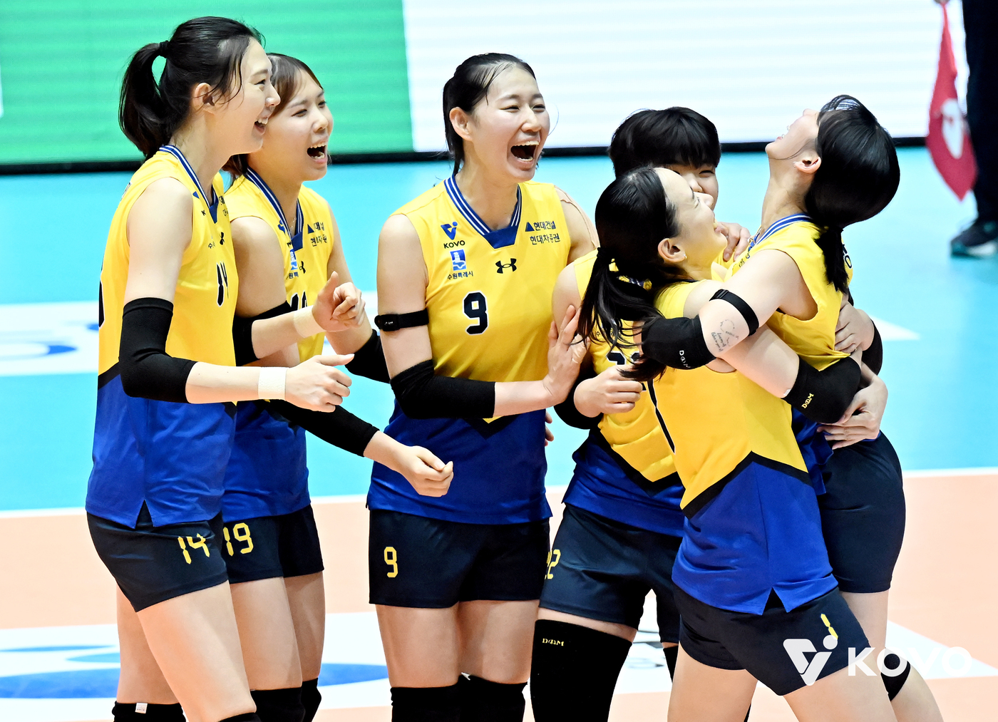 GS캍텍스, 페퍼저축은행에 풀세트 끝 승리…KOVO컵 첫승(종합)