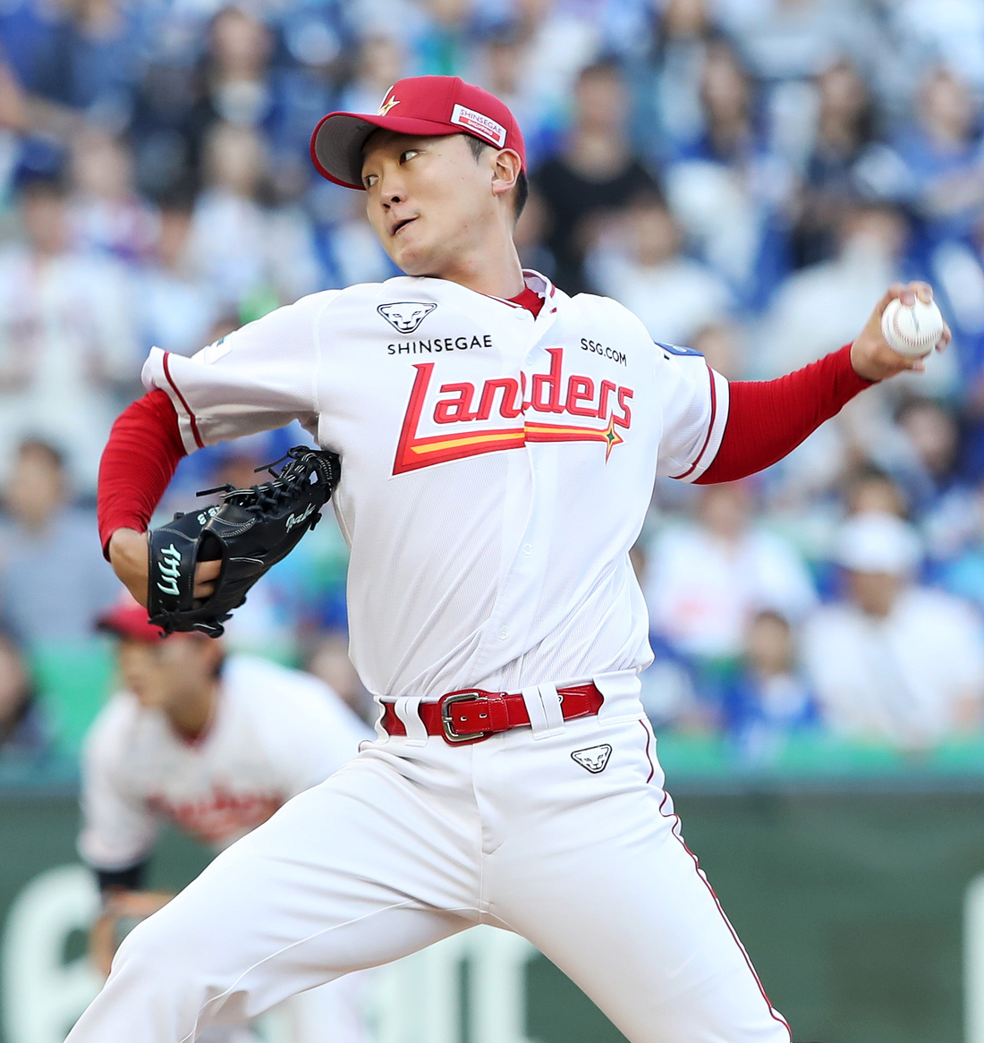 '김건우 12K+에레디아 결승포' SSG, KIA 5-0 완파…'3위 굳히기'