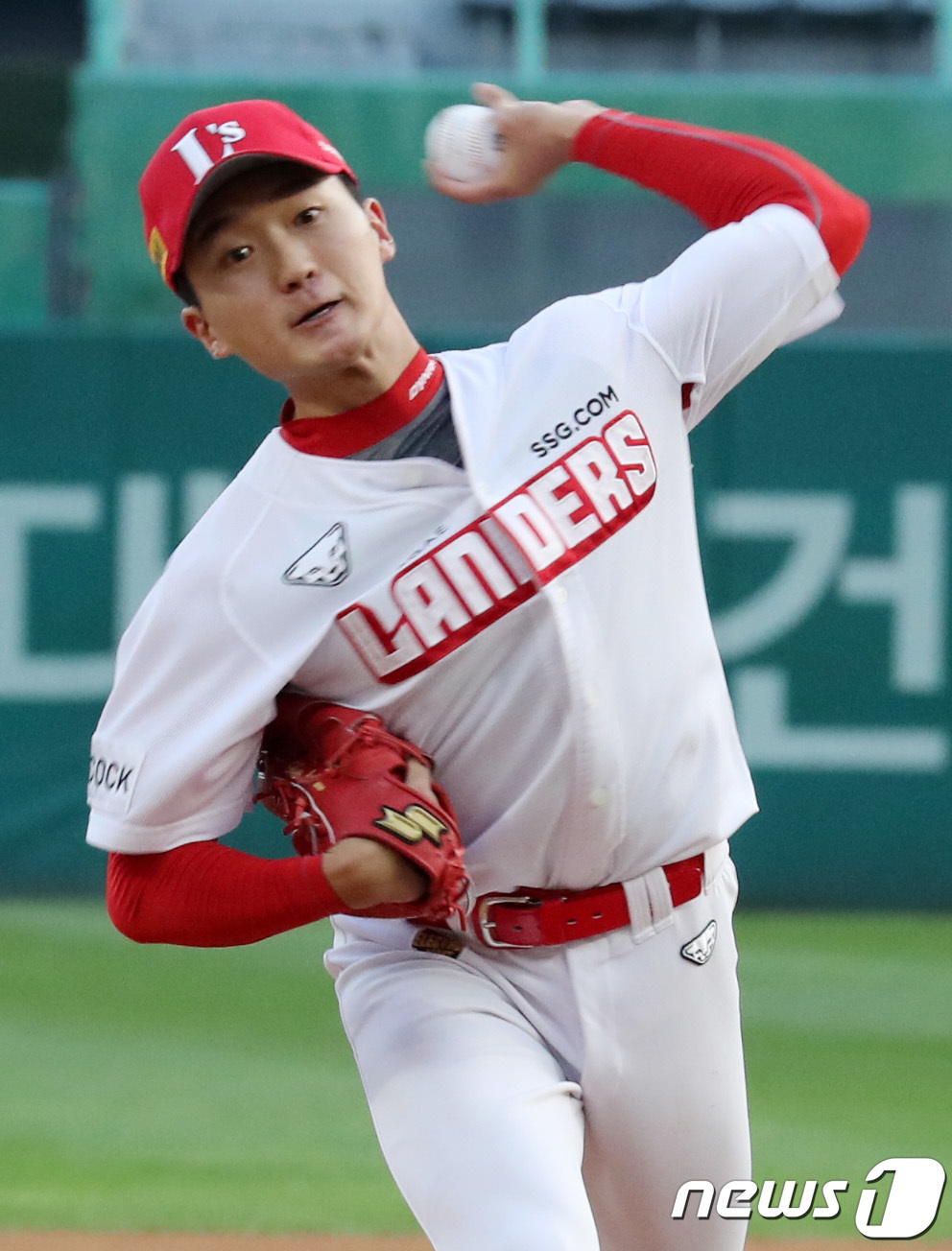 '김건우 12K+에레디아 결승포' SSG, KIA 5-0 완파…'3위 굳히기'