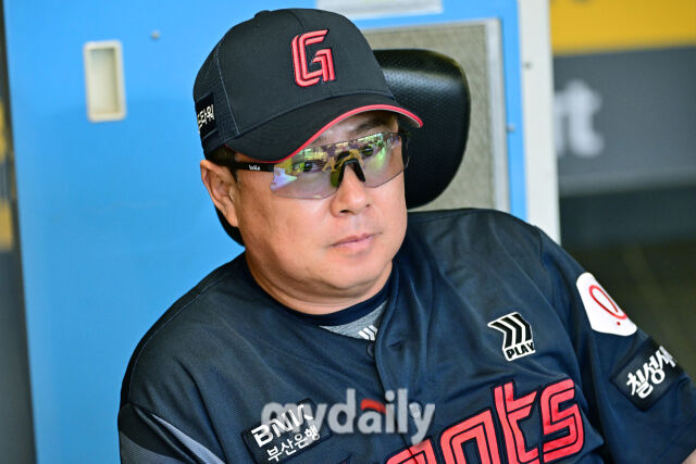 '하필 이때...' 롯데 159km 에이스의 최악투, 사령탑은 어떻게 바라봤나 [MD울산]