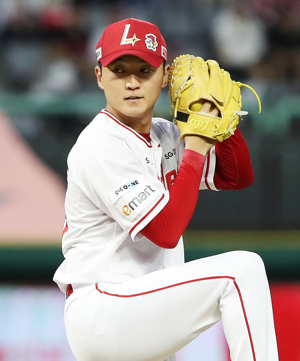 SSG 김건우, KIA전서 5⅓이닝 1피안타 무실점 12K 역투