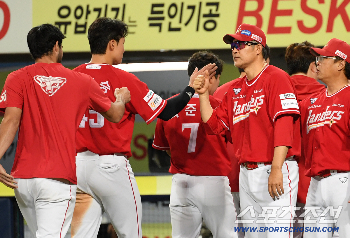 LG-한화만큼 여기도 전쟁이다. KT-SSG 미리보는 '준PO' → 3위 걸린 최후의 2연전