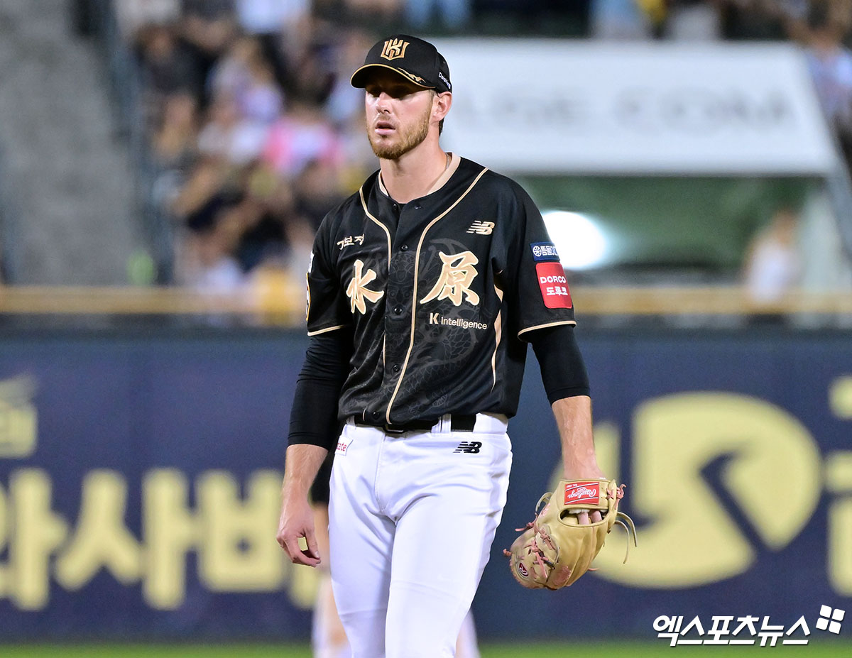 'KIA 희망 완전히 사라졌다' KT, SSG 10-1 대파→4연승 질주…강백호 4타점 [문학:스코어]