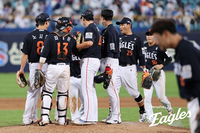 “KBO도, LCK도 1위 전쟁”…LG-한화 경쟁 속 e스포츠 젠지-한화생명 결승서 격돌 [SS포커스]