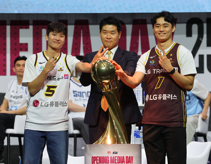 10개 구단이 꼽은 우승 후보는 KCC와 LG…KCC, 뜬금 “라건아가 우승”이라고 외친 이유는? [KBL미디어데이]