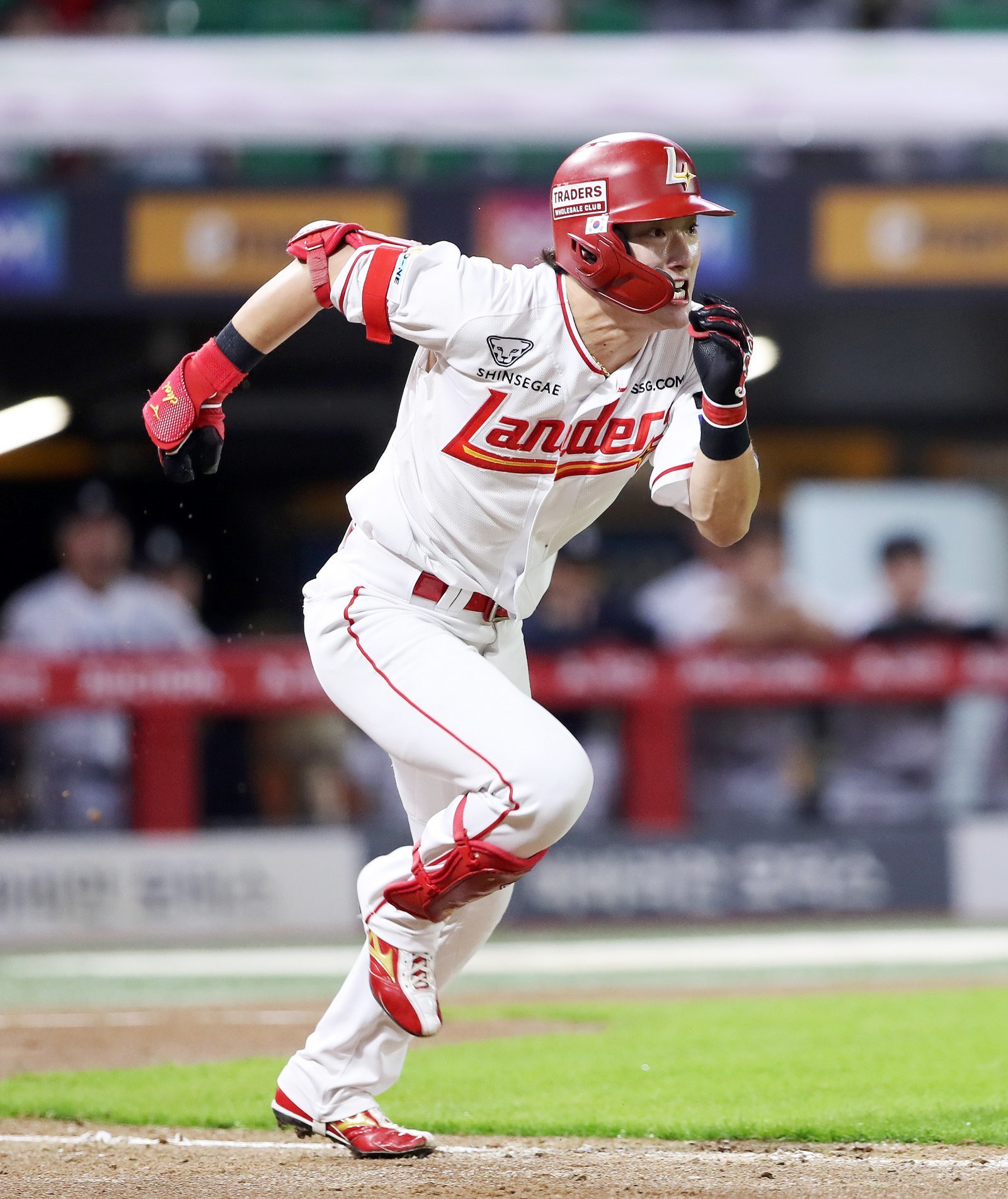 ‘결승 2루타 작렬’ 최지훈, 9월 타율 0.458 찍었다…SSG, 3위 매직넘버 ‘1’