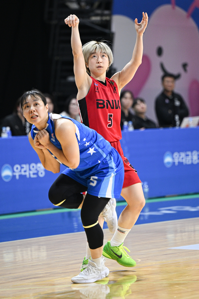 “지난해보다 더 나은 선수 돼야”…‘챔프전 MVP’ BNK 안혜지의 새 시즌 각오 [SS시선집중]