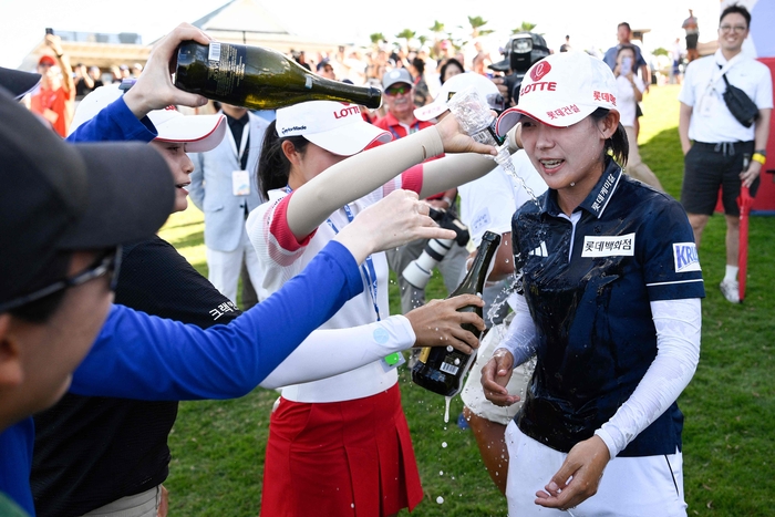 상금 6억3000만원+ LPGA 직행티켓…황유민의 ‘하와이 기적’