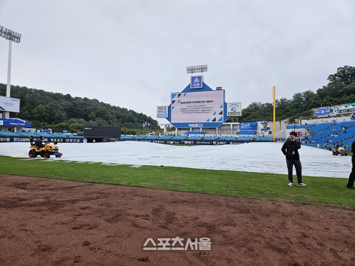 대구 삼성-NC 와카 1차전 결국 ‘지연 개시’→“2시40분 개시 목표, 그라운드 정비중” [WC1]