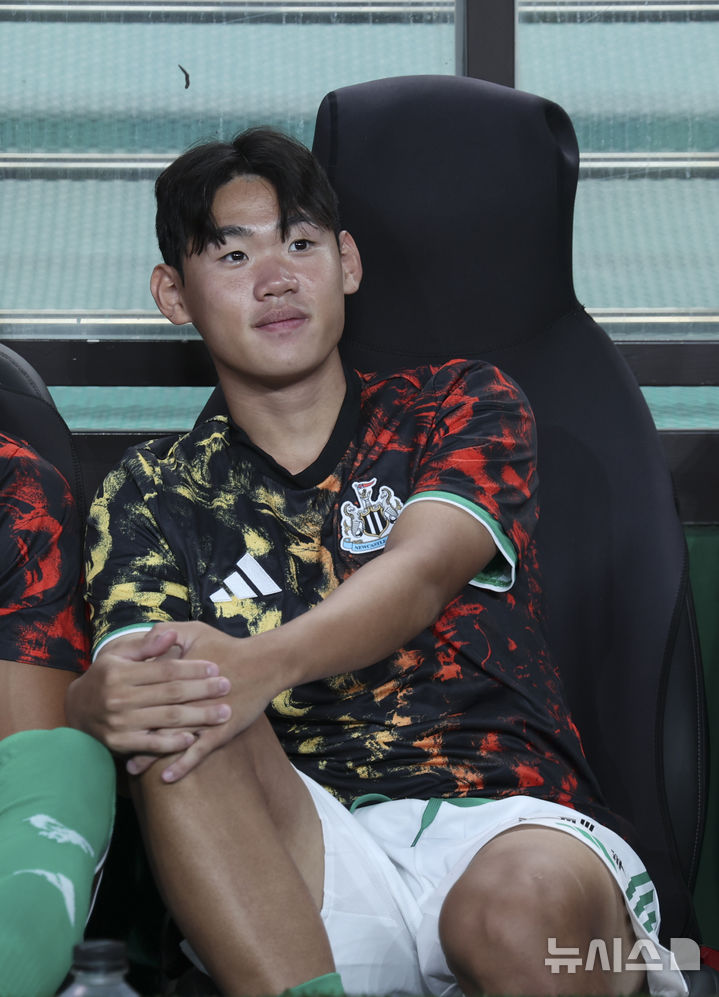 '황희찬 60분' 울버햄튼, 브라이턴과 비겨…EPL 7경기 무승