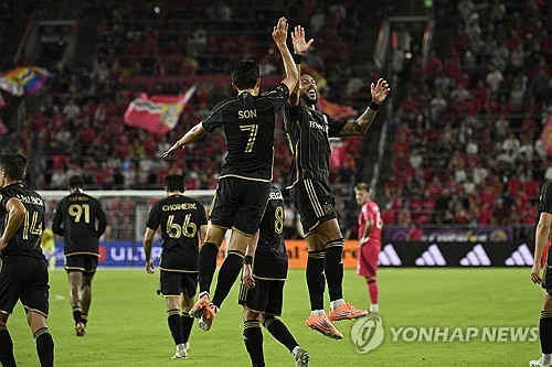 흥부듀오 7경기 18골…부앙가 결승골로 LAFC 1-0 승리