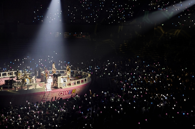QWER, YB 곡 리메이크 한다… 오늘(6일) '흰수염고래' 발매