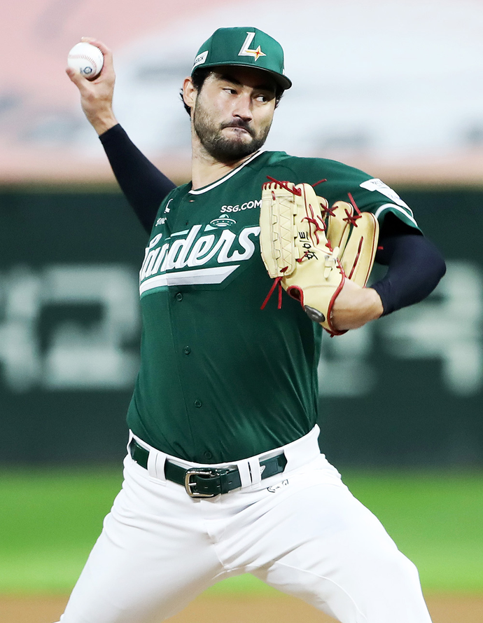 SSG랜더스 화이트, 프로야구 준PO 1차전 삼성 최원태와 선발대결