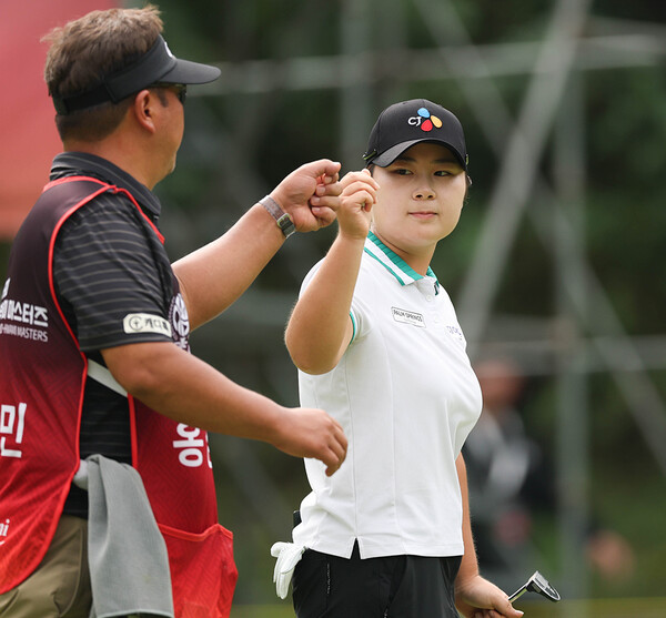 무서운 집중력 홍정민 "우승 욕심은 버리고, 최선을 다하겠다" [KLPGA 놀부·화미]