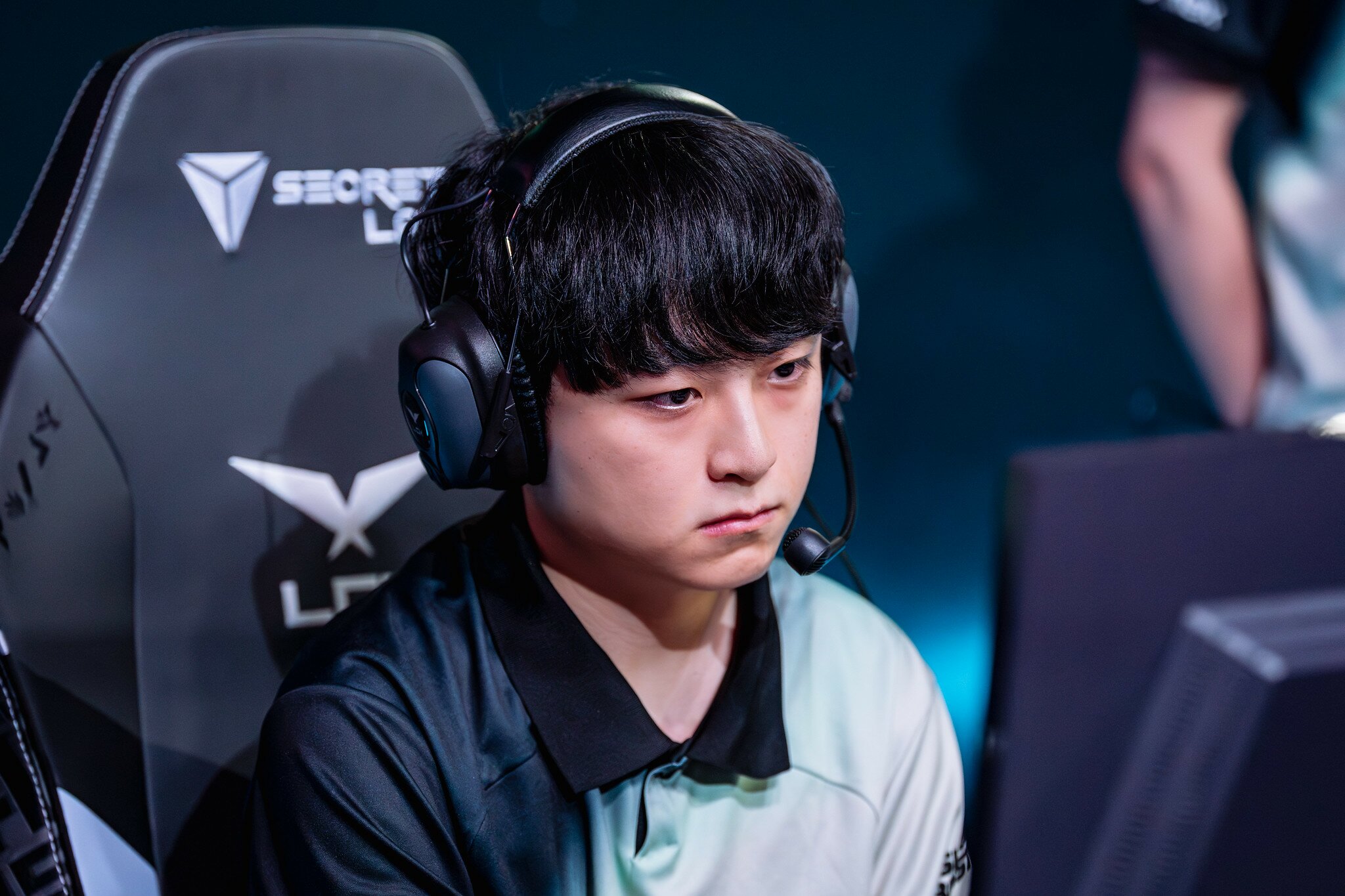 DK식 스노우볼, BNK에 1세트 승리 | 인벤