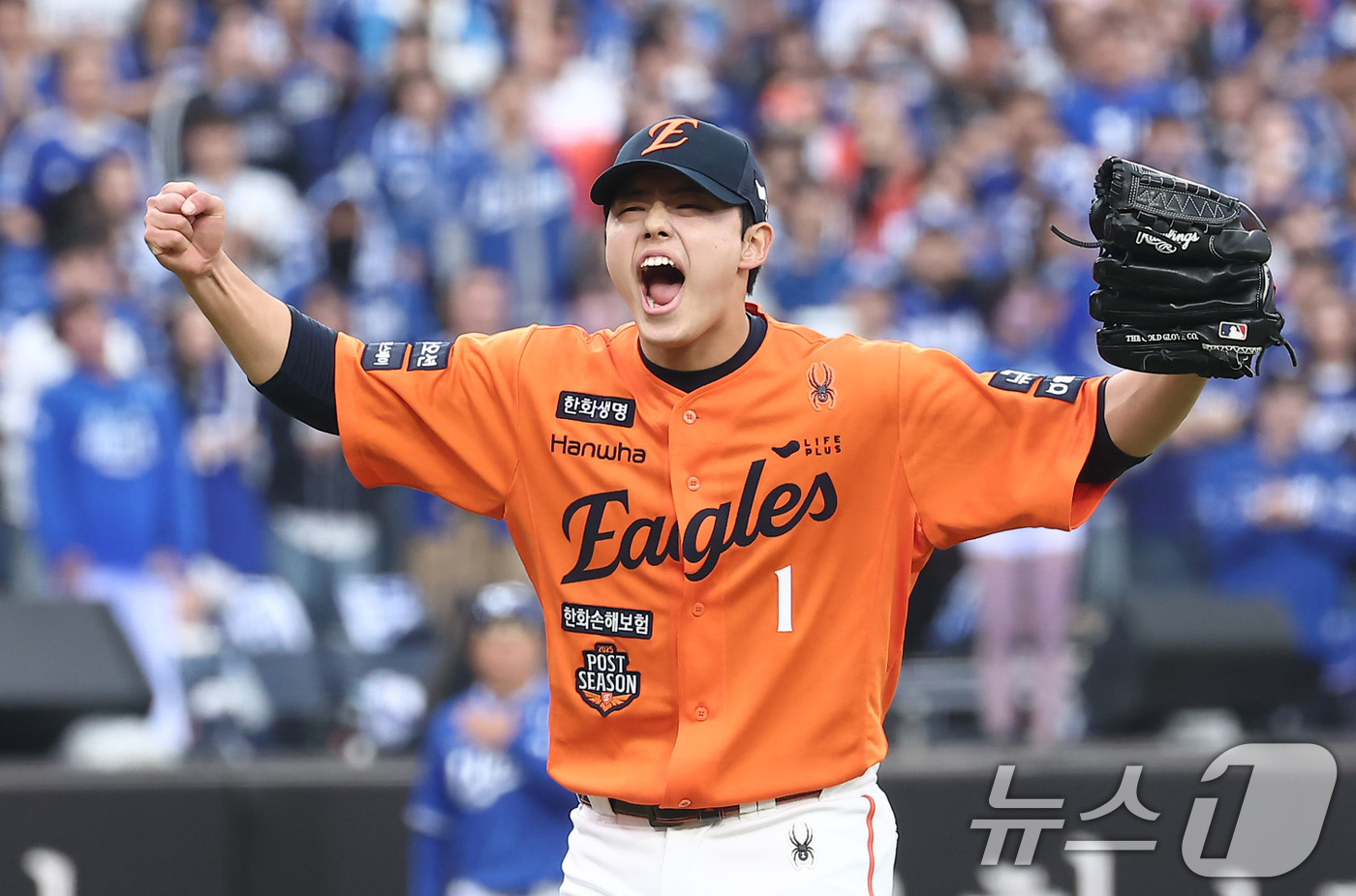 '데일리 MVP' 한화 문동주 "마무리 투입? 어느 상황이든 최선"[PO1]