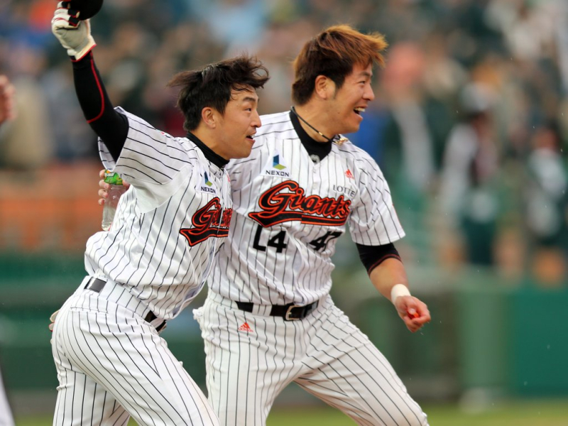 "오늘의 주인공은 형" NC 동생 응원 받은 손아섭, "삼성은 가장 강한 팀, 주인공 대신 돕겠다"[PO1 인터뷰]