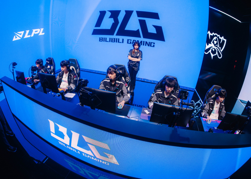 ‘안방서 졸전’ 중국 1시드 BLG, G2전 패…롤드컵 탈락 위기 [베이징 현장]