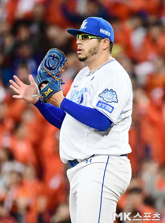 “6회까지 완벽하게 던졌으면”→7이닝 5실점…흔들렸지만 꿋꿋이 버틴 삼성 후라도 [MK PO3]
