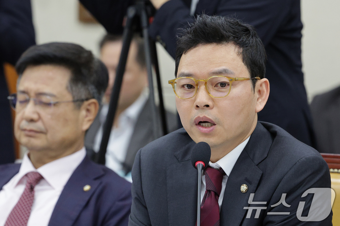 "정명석 왜 만났나"…KAIST 총장 JMS 연관 논란 국감서 재점화